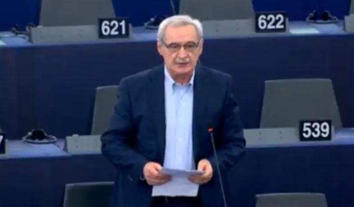 Ν. Χουντής: «Πότε πρέπει να κλείσει επιτέλους ο ΧΥΤΑ Αιγείρας;» | Έμβολος