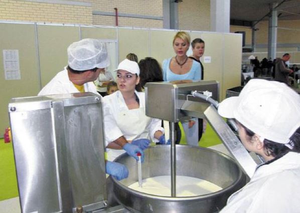 Δωρεάν σπουδές τυροκομίας στη κορυφαία Γαλακτοκομική Σχολή Ιωαννίνων ...