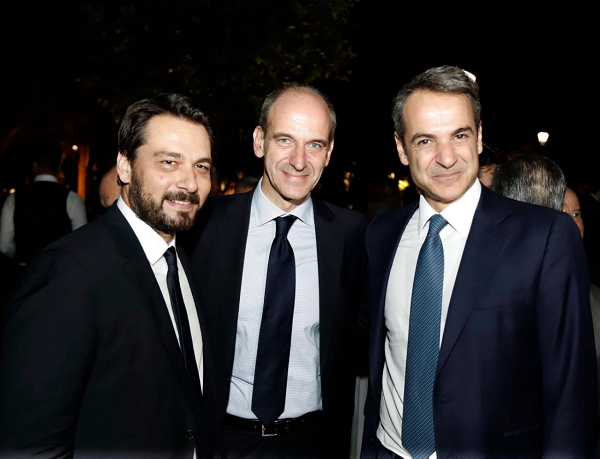 Στην 45η Γιορτή της Δημοκρατίας στο Προεδρικό Μέγαρο ο βουλευτής Τάσος ...
