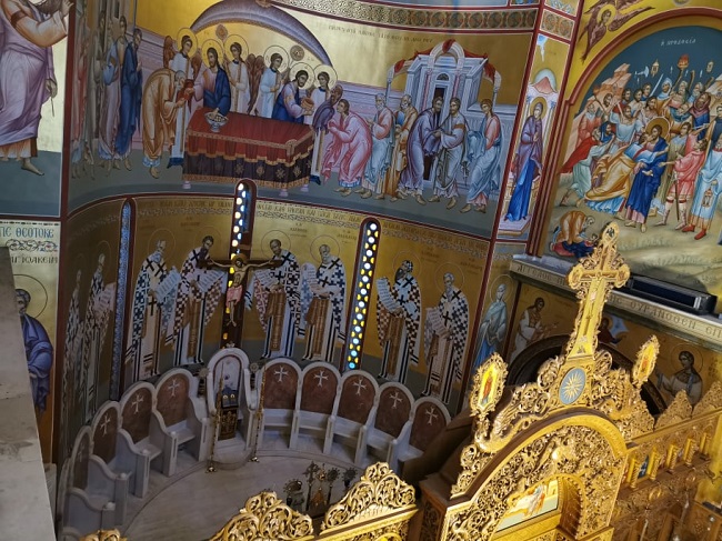 Απευθείας μεταδόσεις των ιερών ακολουθιών από τον σταθμό 4Ε | Έμβολος