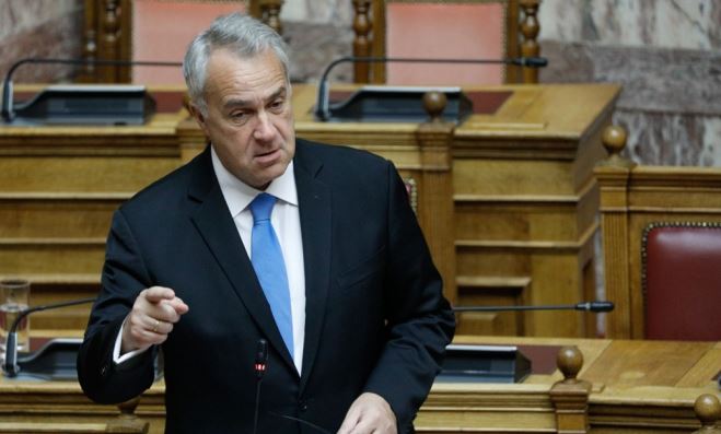Ο ΥπΑΑΤ, Μ. Βορίδης επιλύει τον γόρδιο δεσμό της ασφάλισης των εργατών ...