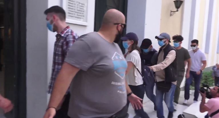 ΕΙΔΗΣΕΙΣ ΣΕ ΒΙΝΤΕΟ: Αθήνα: Στον εισαγγελέα ο γιατρός «μαϊμού» | Έμβολος