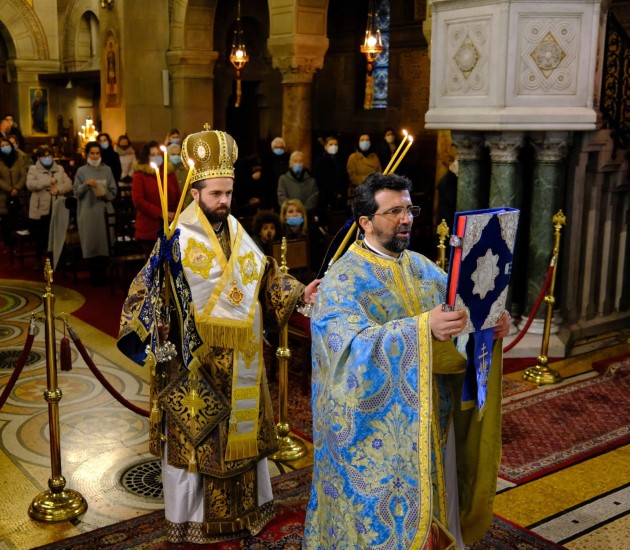Ιερά Μητρόπολη Γαλλίας: Οι Έλληνες του Παρισιού εόρτασαν τα Θεοφάνεια ...