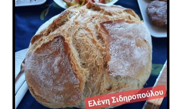 Σπιτικό ψωμί στη γάστρα - Ένα ψωμάκι όνειρο! | Έμβολος