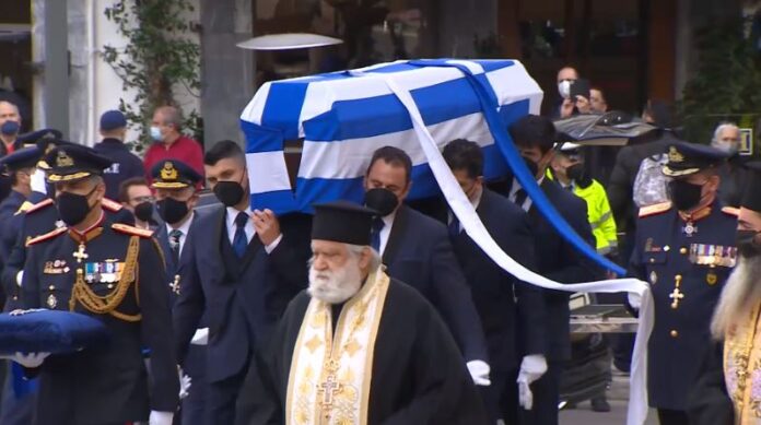 ΕΙΔΗΣΕΙΣ ΣΕ ΒΙΝΤΕΟ: Κηδεία Χρήστου Σαρτζετάκη - Αποχαιρετάμε με ...