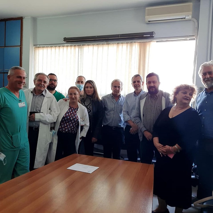 Επίσκεψη της ΝΕ ΠΑΣΟΚ-Κίνημα Αλλαγής στο ΓΝΘ Ιπποκράτειο | Έμβολος