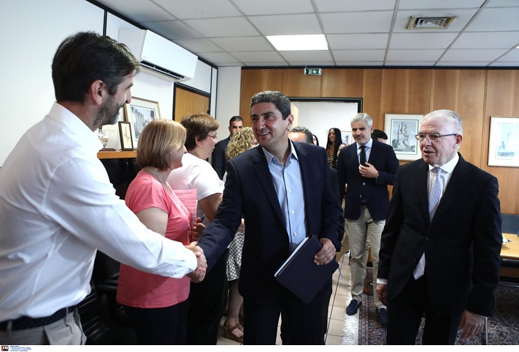 Επίσκεψη ΥπΑΑΤ, Λευτέρη Αυγενάκη στον ΕΛΓΑ | Έμβολος