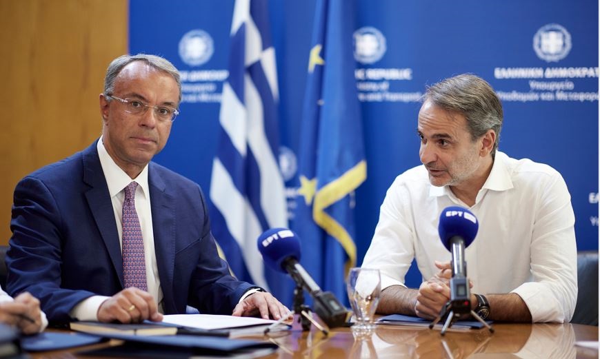 Κυρ. Μητσοτάκης: Σε κυκλοφορία 250 ηλεκτροκίνητα λεωφορεία στην Αθήνα ...