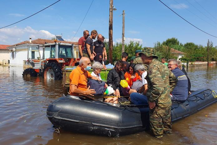 Στους 2.227 οι πολίτες που απεγκλωβίστηκαν στη Θεσσαλία με τη συνδρομή ...