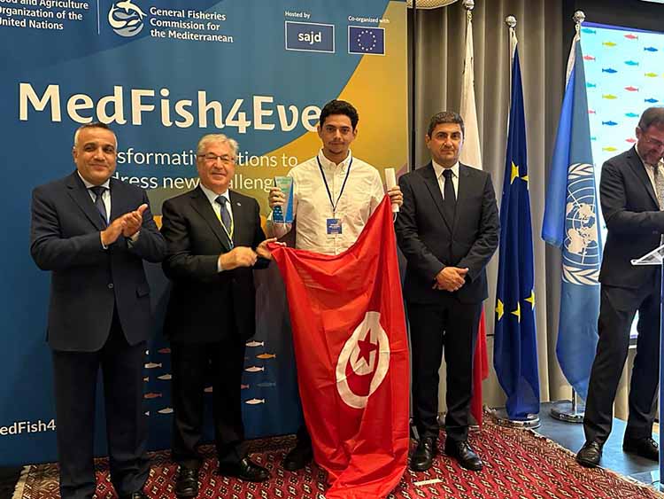 ΥπΑΑΤ Λ. Αυγενάκης σε συνέδριο για αλιεία και υδατοκαλλιέργειες στη ...