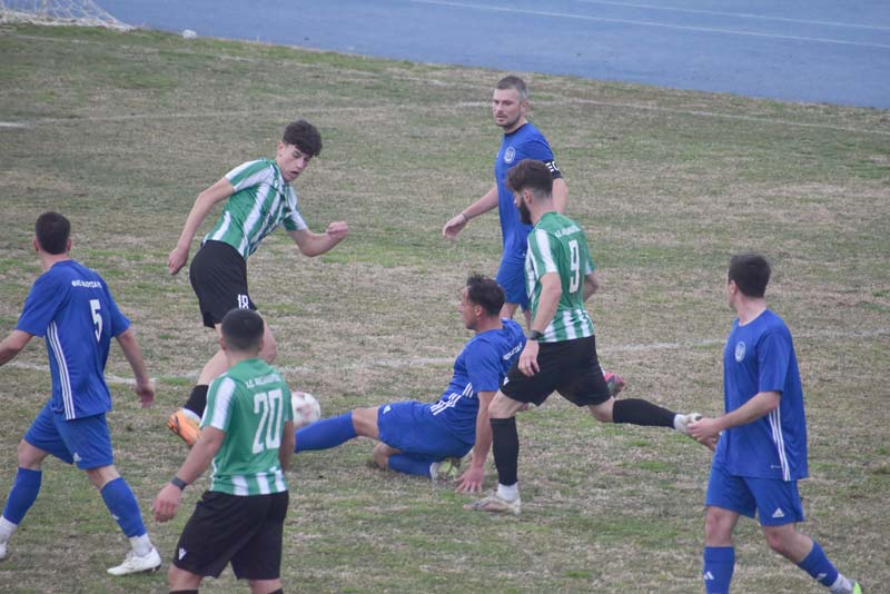 ΑΕ Αλεξάνδρειας - ΦΑΣ Νάουσα 1-0. Πήρε το ντέρμπι και ξέφυγε στο +9 ...