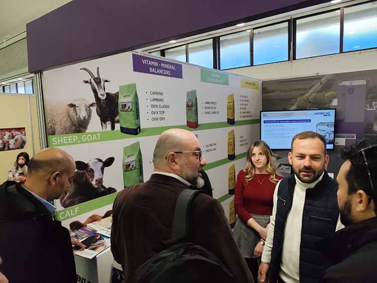 Επίσκεψη κλιμακίου του ΠΑΣΟΚ στη ZOOTECHNIA 2025 | Έμβολος