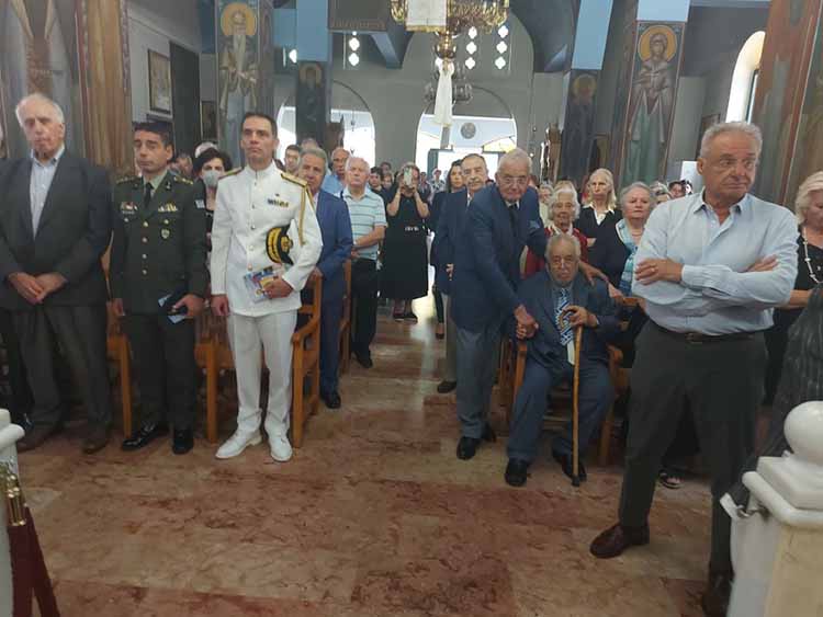 Πολυαρχιερατική Θεία Λειτουργία εις την Ιερά Μητρόπολι Γλυφάδας ...